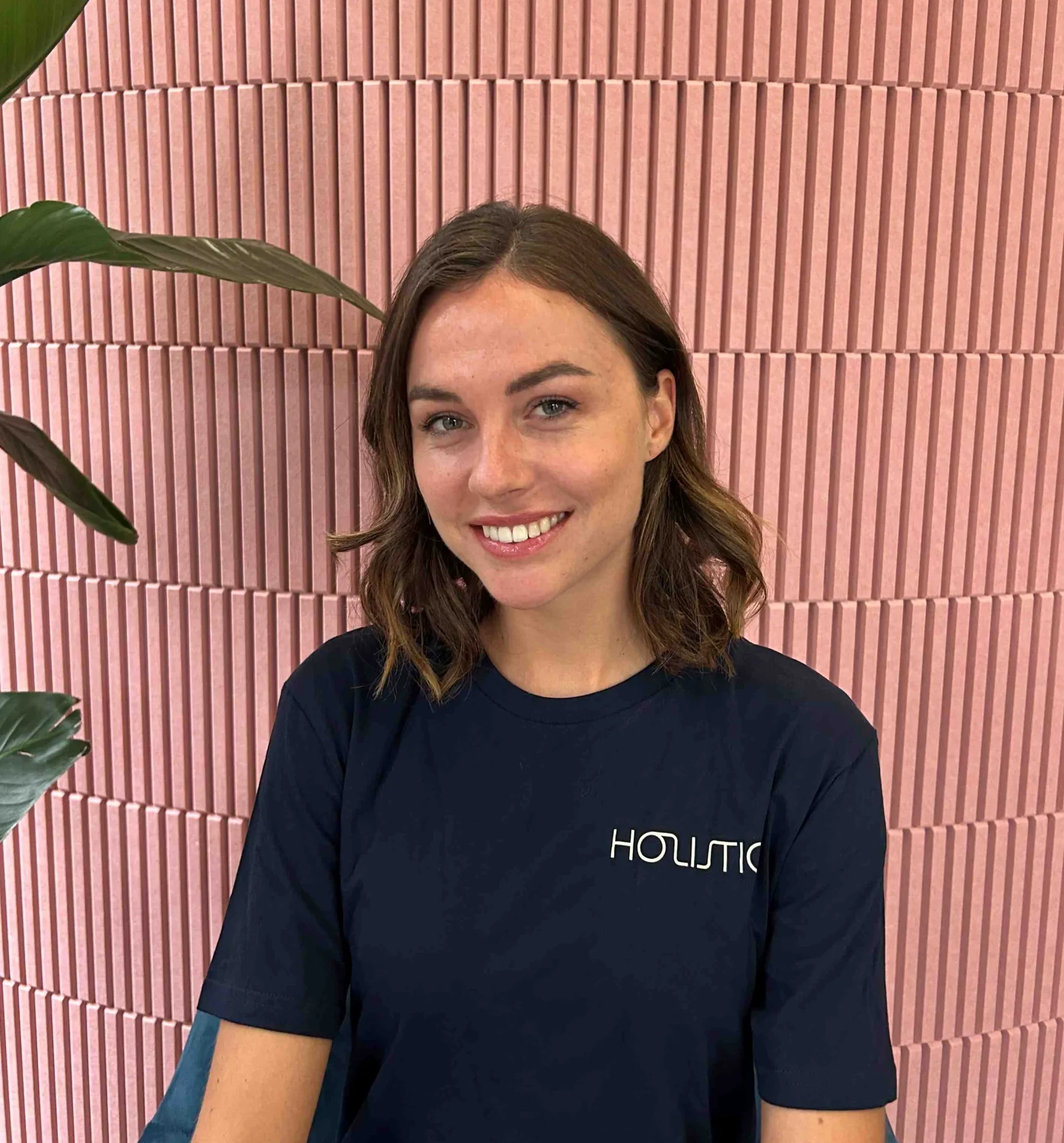 Laura Burth | Holistiq